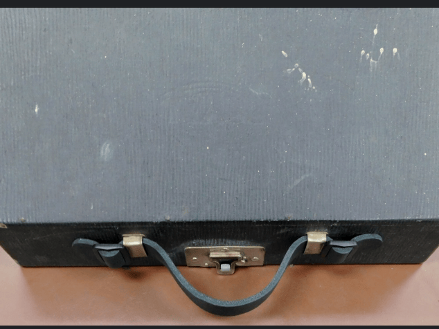 Replace or Repair Case Handle – Toronto Typewriters